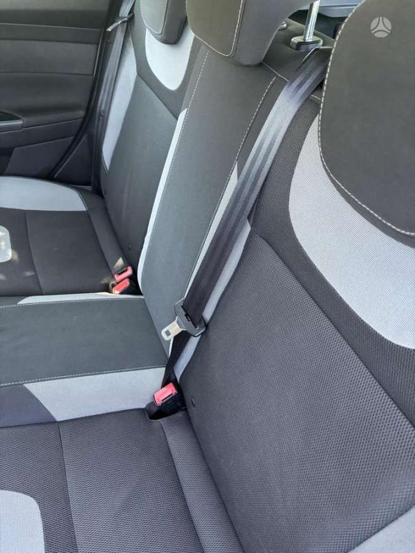 Pelēks Ford Focus 2012 Jurbarkas, ar dzinēja tilpumu 2.00 L un nobraukumu 202 tūkst. km par 3300 €, foto 8 vietnē AUTOMOTO.COM.LV
