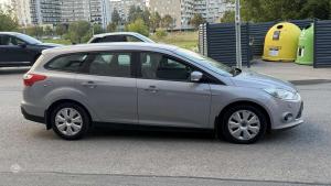Grey Ford Focus 2012 in Vilnius, with an engine capacity of 1.00 L and mileage of 295 thousand km for 1450 €, photo 9 on AUTOMOTO.COM.LV