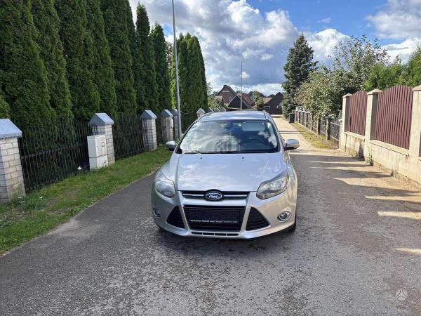 Ford Focus 2012 Jurbarkas vietnē Pelēks Ford Focus 2012 Jurbarkas, ar dzinēja tilpumu 2.00 L un nobraukumu 202 tūkst. km par 3200 €, foto 1 vietnē AUTOMOTO.COM.LV