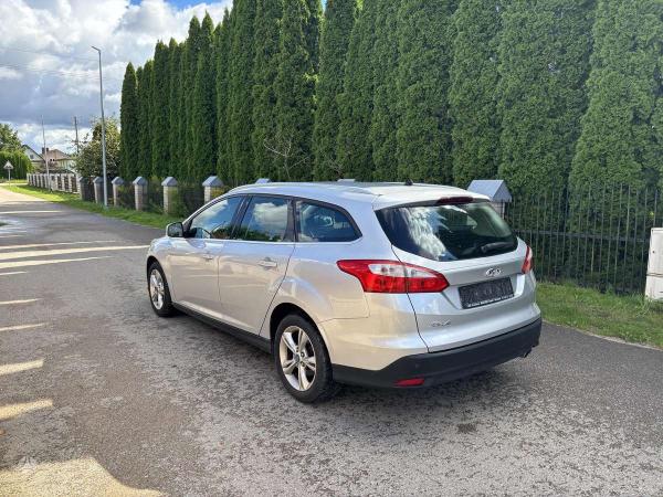Ford Focus 2012 Jurbarkas vietnē Pelēks Ford Focus 2012 Jurbarkas, ar dzinēja tilpumu 2.00 L un nobraukumu 202 tūkst. km par 3200 €, foto 7 vietnē AUTOMOTO.COM.LV