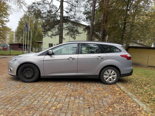 Ford Focus 2012 Rīga vietnē Pelēks Ford Focus 2012 Rīga, ar dzinēja tilpumu 1.60 L un nobraukumu 475 tūkst. km par 1500 €, foto 3 vietnē AUTOMOTO.COM.LV
