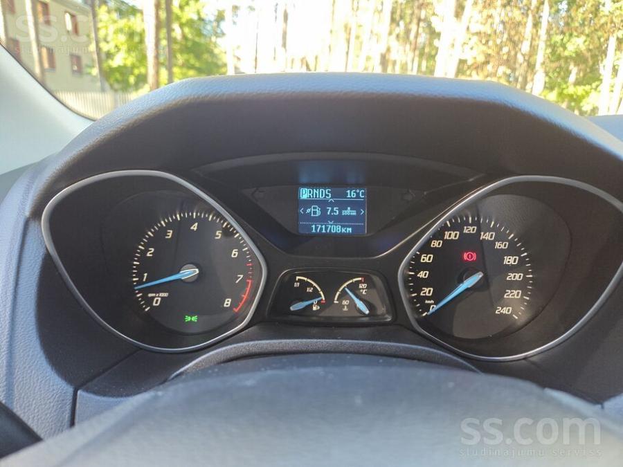 Pelēks Ford Focus 2012 Jūrmala, ar dzinēja tilpumu 1.60 L un nobraukumu 172 tūkst. km par 5350 €, foto 3 vietnē AUTOMOTO.COM.LV
