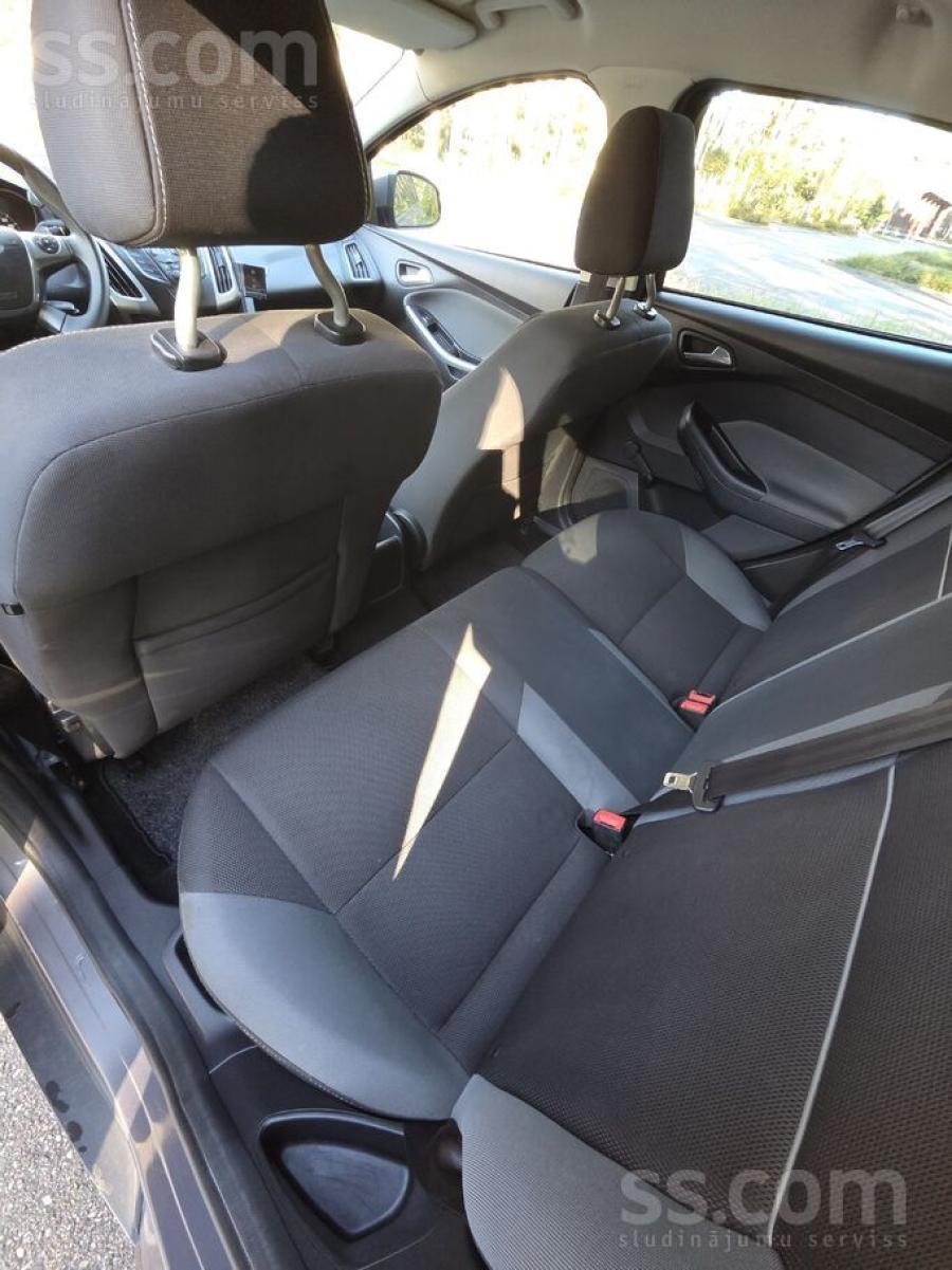 Pelēks Ford Focus 2012 Jūrmala, ar dzinēja tilpumu 1.60 L un nobraukumu 172 tūkst. km par 5350 €, foto 18 vietnē AUTOMOTO.COM.LV