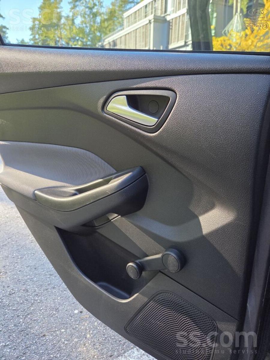 Pelēks Ford Focus 2012 Jūrmala, ar dzinēja tilpumu 1.60 L un nobraukumu 172 tūkst. km par 5350 €, foto 19 vietnē AUTOMOTO.COM.LV