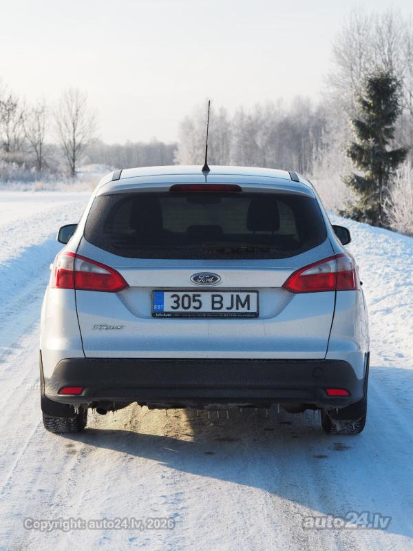 Grey Ford Focus 2013 in Tallinn, with an engine capacity of 1.60 L and mileage of 323 thousand km for 2690 €, photo 3 on AUTOMOTO.COM.LV