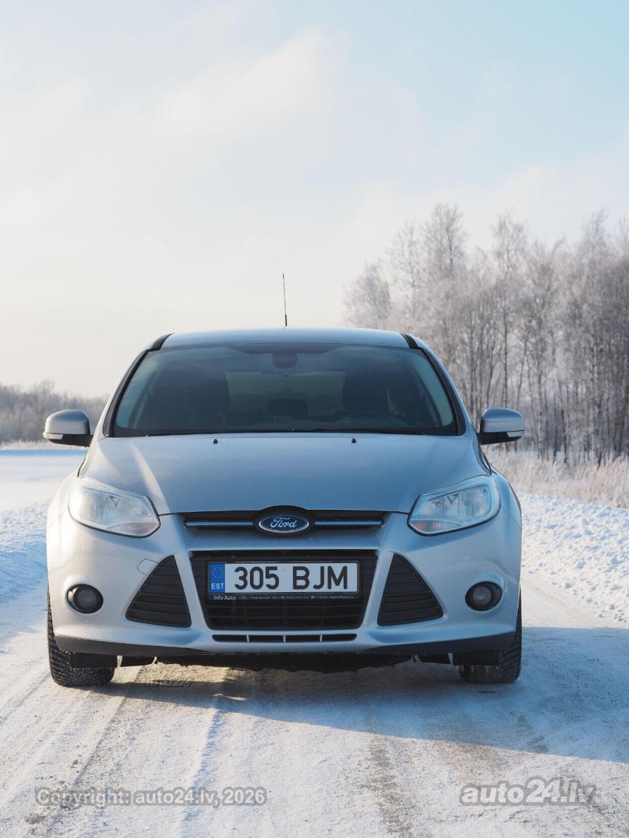 Grey Ford Focus 2013 in Tallinn, with an engine capacity of 1.60 L and mileage of 323 thousand km for 2690 €, photo 4 on AUTOMOTO.COM.LV