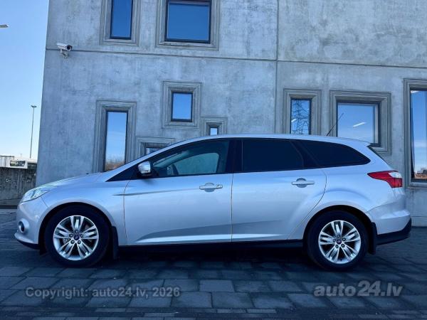 Pelēks Ford Focus 2013 Tallina, ar dzinēja tilpumu 1.60 L un nobraukumu 257 tūkst. km par 4990 €, foto 4 vietnē AUTOMOTO.COM.LV