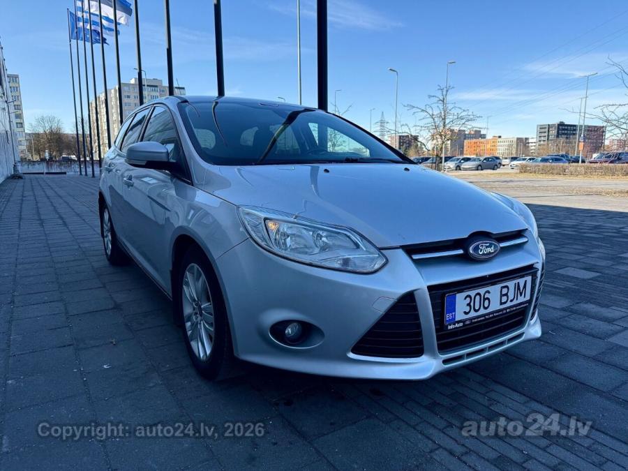 Pelēks Ford Focus 2013 Tallina, ar dzinēja tilpumu 1.60 L un nobraukumu 257 tūkst. km par 4990 €, foto 2 vietnē AUTOMOTO.COM.LV