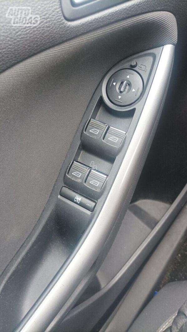 Pelēks Ford Focus 2013 Klaipėda, ar dzinēja tilpumu 1.00 L un nobraukumu 170 tūkst. km par 2100 €, foto 10 vietnē AUTOMOTO.COM.LV