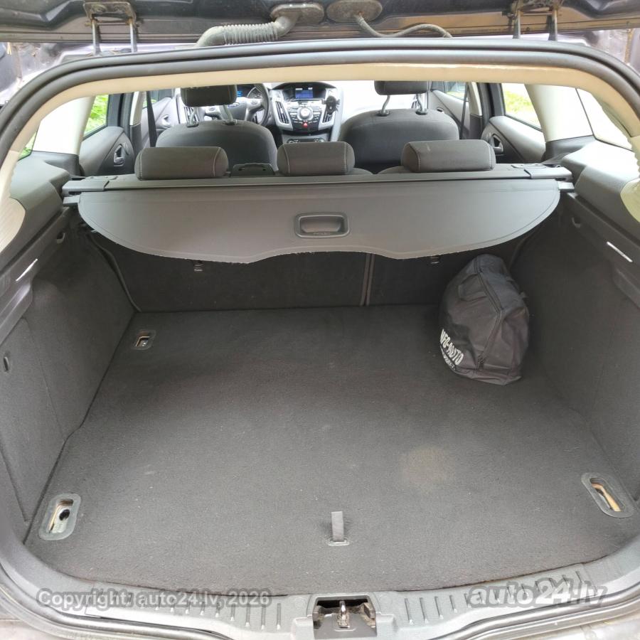 Grey Ford Focus 2013 in Tallinn, with an engine capacity of 1.60 L and mileage of 292 thousand km for 4500 €, photo 13 on AUTOMOTO.COM.LV