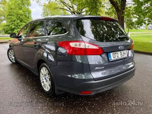 Grey Ford Focus 2013 in Tallinn, with an engine capacity of 1.60 L and mileage of 141 thousand km for 5799 €, photo 4 on AUTOMOTO.COM.LV