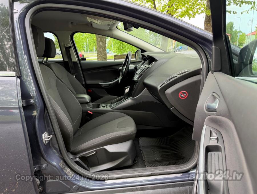 Grey Ford Focus 2013 in Tallinn, with an engine capacity of 1.60 L and mileage of 141 thousand km for 5799 €, photo 8 on AUTOMOTO.COM.LV