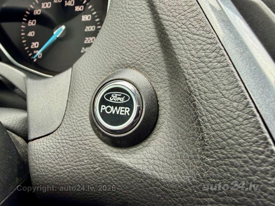 Grey Ford Focus 2013 in Tallinn, with an engine capacity of 1.60 L and mileage of 141 thousand km for 5799 €, photo 13 on AUTOMOTO.COM.LV