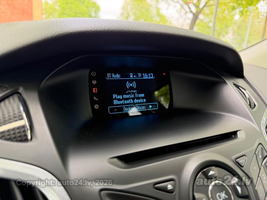 Grey Ford Focus 2013 in Tallinn, with an engine capacity of 1.60 L and mileage of 141 thousand km for 5799 €, photo 15 on AUTOMOTO.COM.LV
