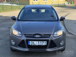Grey Ford Focus 2013 in Valmiera, with an engine capacity of 1.00 L and mileage of 200 thousand km for 4250 €, photo 3 on AUTOMOTO.COM.LV