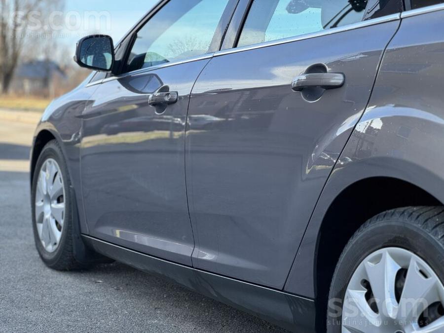 Grey Ford Focus 2013 in Valmiera, with an engine capacity of 1.00 L and mileage of 200 thousand km for 4250 €, photo 10 on AUTOMOTO.COM.LV
