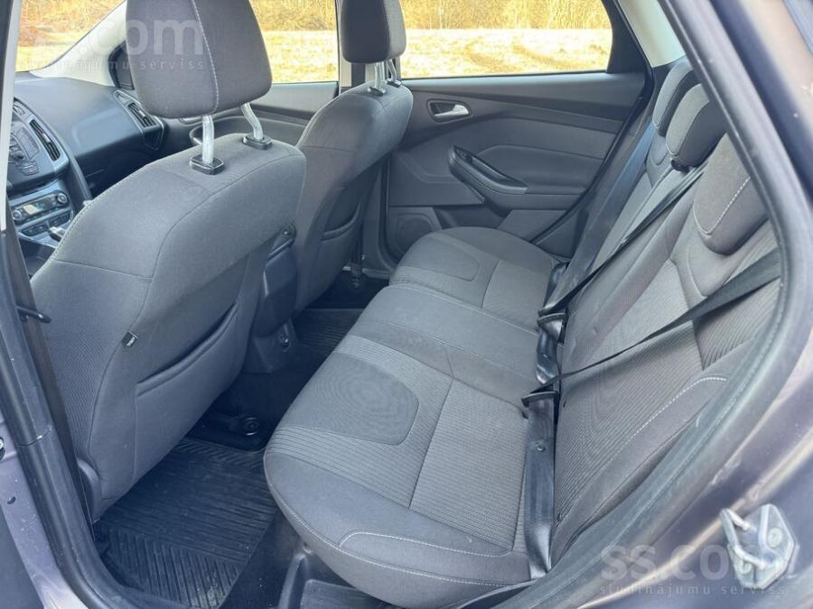 Grey Ford Focus 2013 in Valmiera, with an engine capacity of 1.00 L and mileage of 200 thousand km for 4250 €, photo 14 on AUTOMOTO.COM.LV