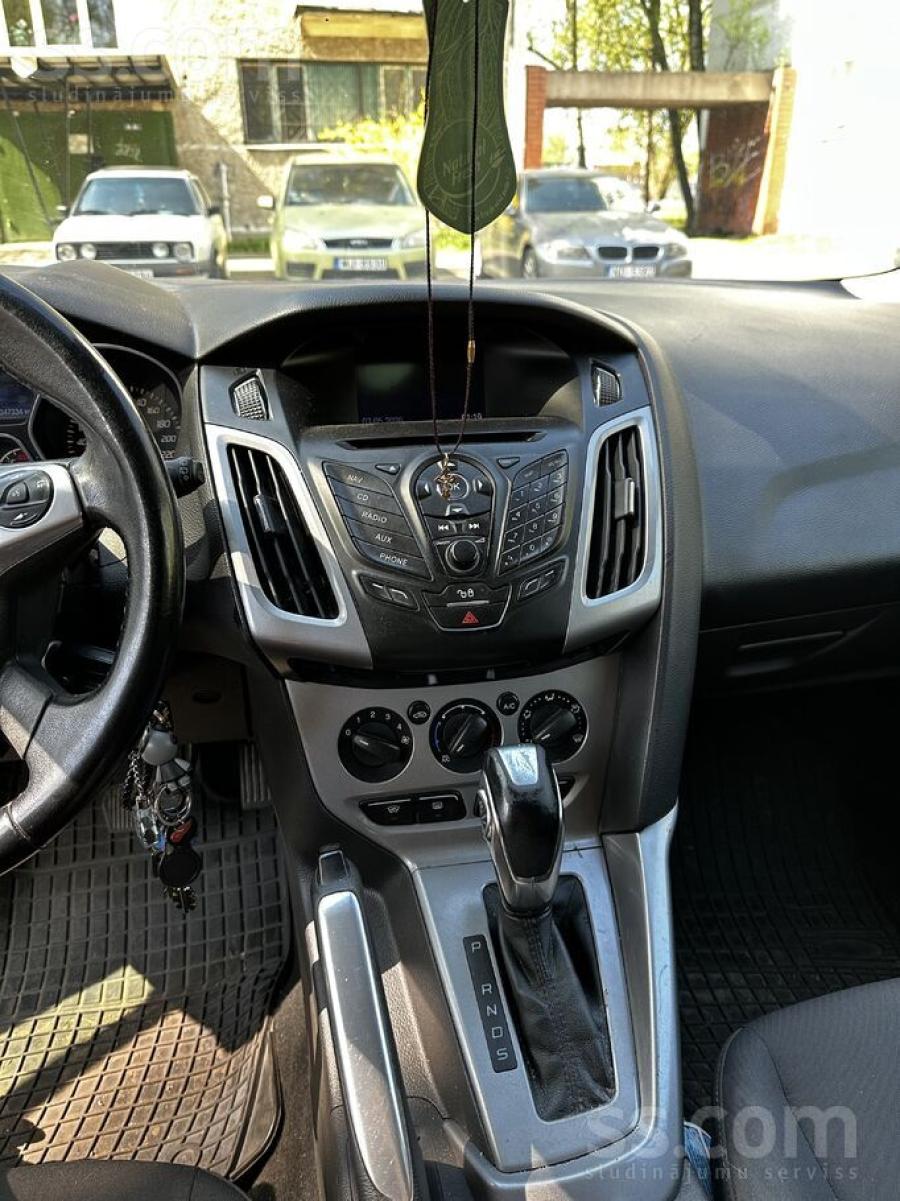 Pelēks Ford Focus 2013 Rīga, ar dzinēja tilpumu 2.00 L un nobraukumu 349 tūkst. km par 3350 €, foto 8 vietnē AUTOMOTO.COM.LV