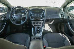 Pelēks Ford Focus 2013 Liepāja, ar dzinēja tilpumu 1.60 L un nobraukumu 255 tūkst. km par 2500 €, foto 15 vietnē AUTOMOTO.COM.LV