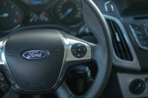 Pelēks Ford Focus 2013 Liepāja, ar dzinēja tilpumu 1.60 L un nobraukumu 255 tūkst. km par 2500 €, foto 42 vietnē AUTOMOTO.COM.LV