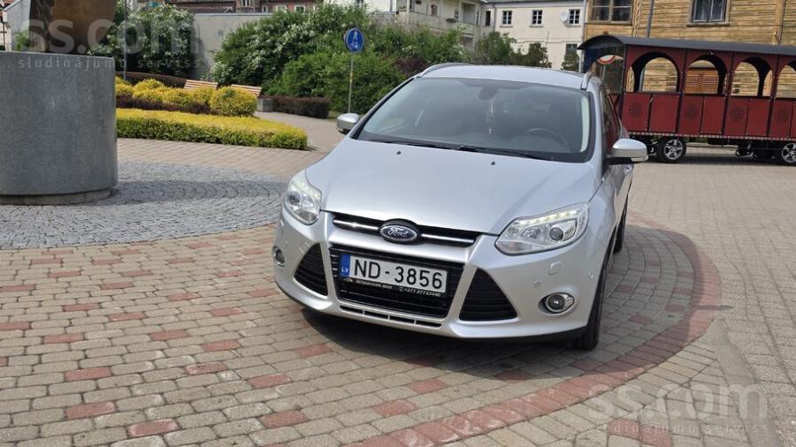 Pelēks Ford Focus 2013 Talsi, ar dzinēja tilpumu 1.60 L un nobraukumu 315 tūkst. km par 4290 €, foto 3 vietnē AUTOMOTO.COM.LV