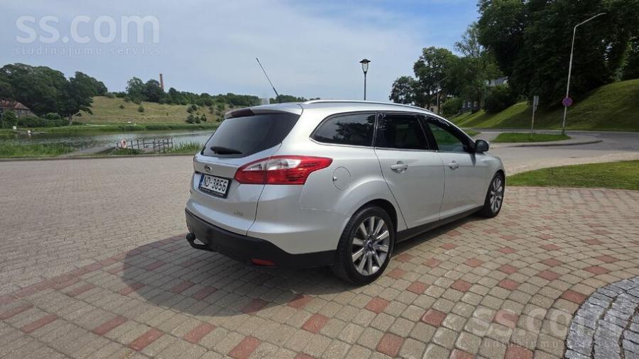 Pelēks Ford Focus 2013 Talsi, ar dzinēja tilpumu 1.60 L un nobraukumu 315 tūkst. km par 4290 €, foto 8 vietnē AUTOMOTO.COM.LV