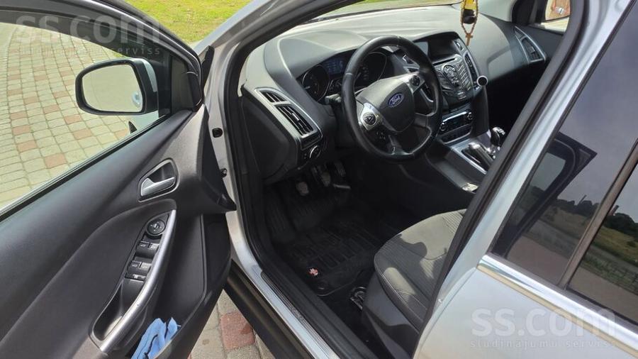 Pelēks Ford Focus 2013 Talsi, ar dzinēja tilpumu 1.60 L un nobraukumu 315 tūkst. km par 4290 €, foto 10 vietnē AUTOMOTO.COM.LV