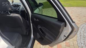 Pelēks Ford Focus 2013 Talsi, ar dzinēja tilpumu 1.60 L un nobraukumu 315 tūkst. km par 4290 €, foto 12 vietnē AUTOMOTO.COM.LV