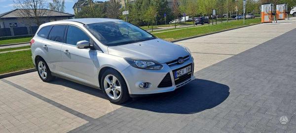 Pelēks Ford Focus 2013 Šauļi, ar dzinēja tilpumu 1.00 L un nobraukumu 200 tūkst. km par 3900 €, foto 4 vietnē AUTOMOTO.COM.LV