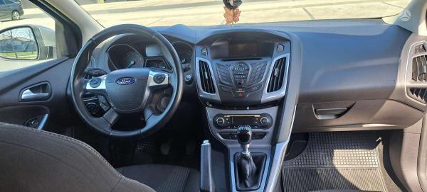Pelēks Ford Focus 2013 Šauļi, ar dzinēja tilpumu 1.00 L un nobraukumu 200 tūkst. km par 3900 €, foto 6 vietnē AUTOMOTO.COM.LV