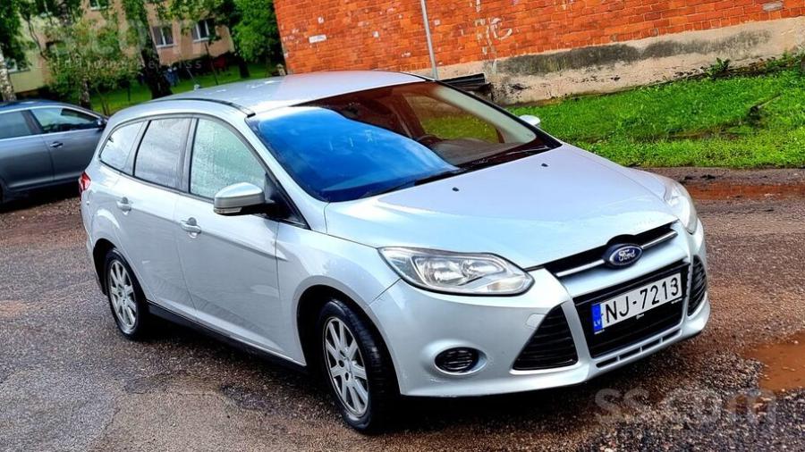 Grey Ford Focus 2013 in Cesis, with an engine capacity of 1.60 L and mileage of 243 thousand km for 2900 €, photo 4 on AUTOMOTO.COM.LV