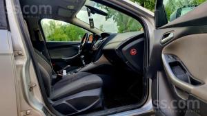 Grey Ford Focus 2013 in Cesis, with an engine capacity of 1.60 L and mileage of 243 thousand km for 2900 €, photo 14 on AUTOMOTO.COM.LV