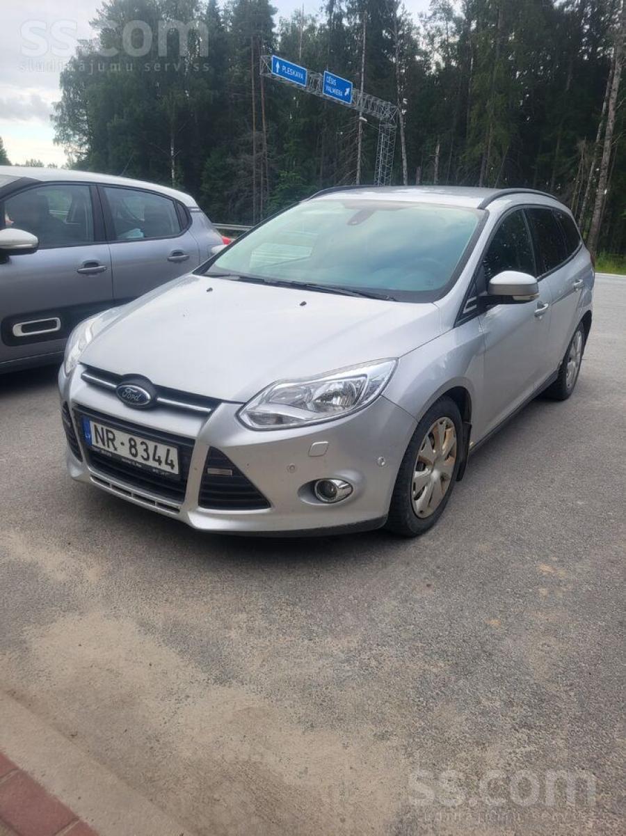 Pelēks Ford Focus 2013 Aizkraukle, ar dzinēja tilpumu 1.60 L un nobraukumu 391 tūkst. km par 1500 €, foto 3 vietnē AUTOMOTO.COM.LV