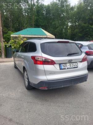 Pelēks Ford Focus 2013 Aizkraukle, ar dzinēja tilpumu 1.60 L un nobraukumu 391 tūkst. km par 1500 €, foto 5 vietnē AUTOMOTO.COM.LV
