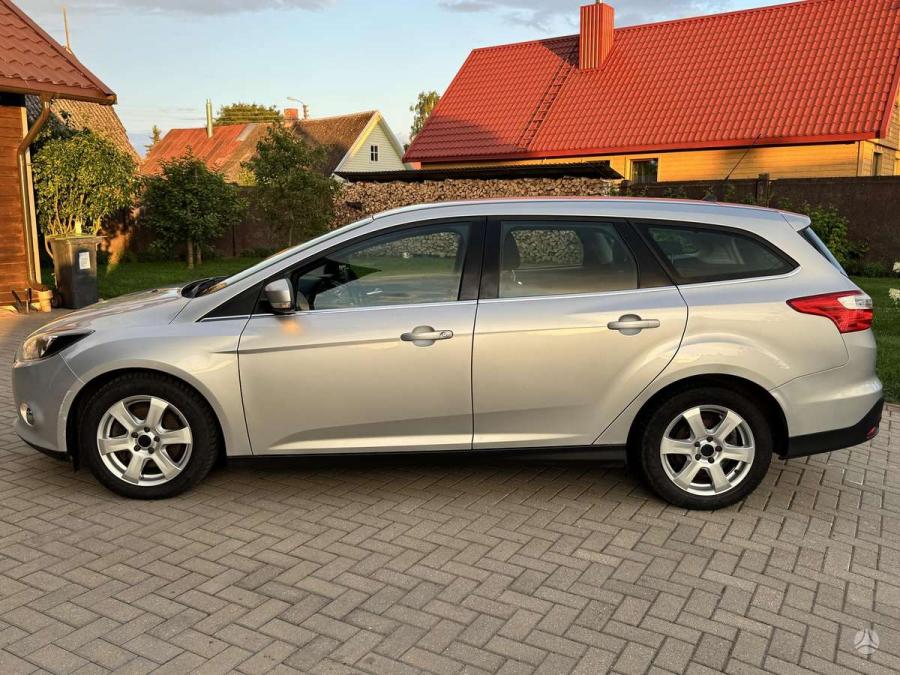 Grey Ford Focus 2013 in Rokiskis, with an engine capacity of 2.00 L and mileage of 318 thousand km for 3450 €, photo 7 on AUTOMOTO.COM.LV