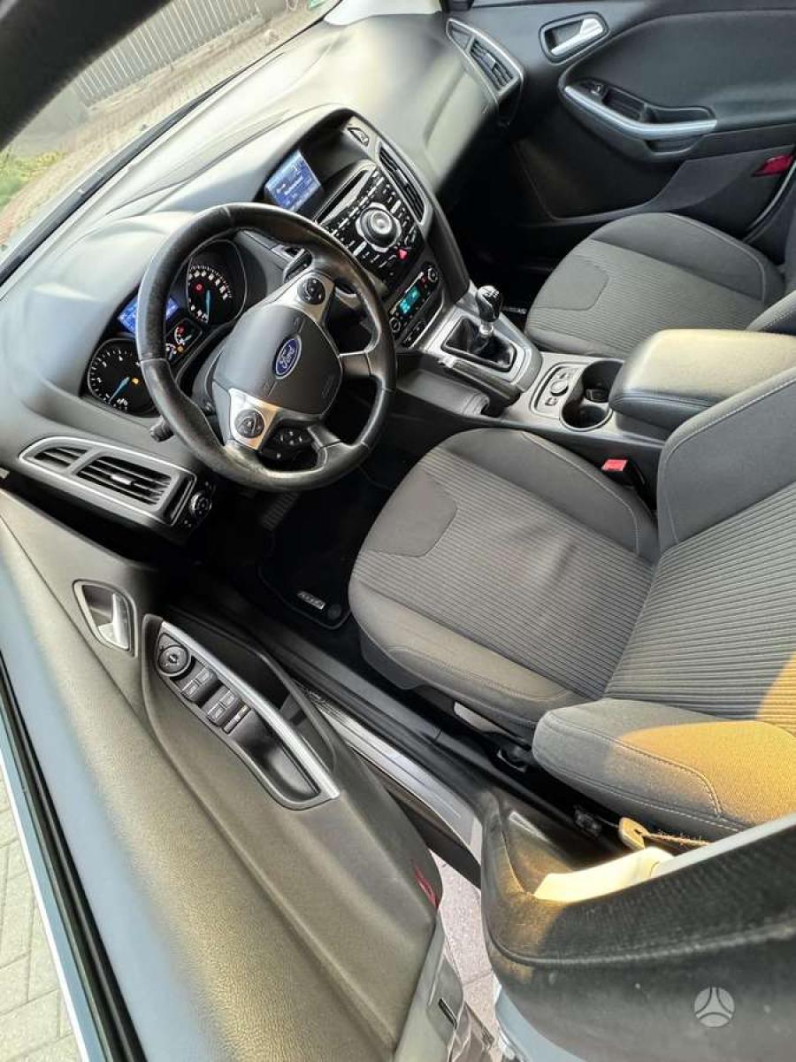 Grey Ford Focus 2013 in Rokiskis, with an engine capacity of 2.00 L and mileage of 318 thousand km for 3450 €, photo 10 on AUTOMOTO.COM.LV