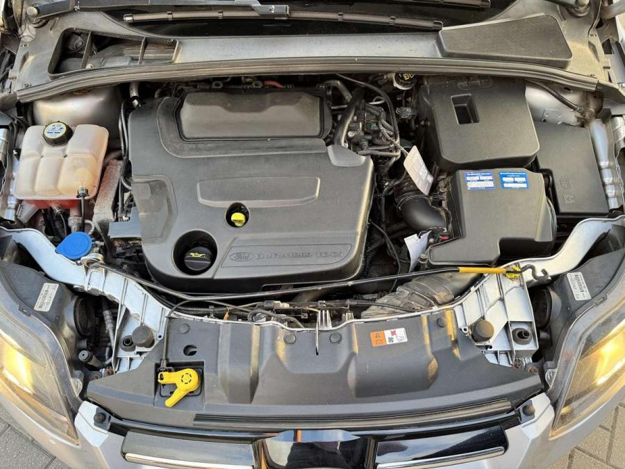 Grey Ford Focus 2013 in Rokiskis, with an engine capacity of 2.00 L and mileage of 318 thousand km for 3450 €, photo 20 on AUTOMOTO.COM.LV