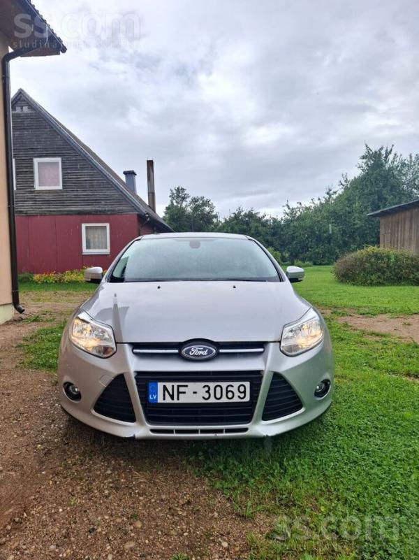 Pelēks Ford Focus 2013 Ogre, ar dzinēja tilpumu 1.60 L un nobraukumu 178 tūkst. km par 1900 €, foto 6 vietnē AUTOMOTO.COM.LV