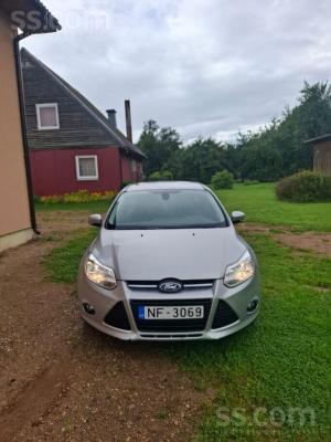 Pelēks Ford Focus 2013 Ogre, ar dzinēja tilpumu 1.60 L un nobraukumu 178 tūkst. km par 1900 €, foto 9 vietnē AUTOMOTO.COM.LV
