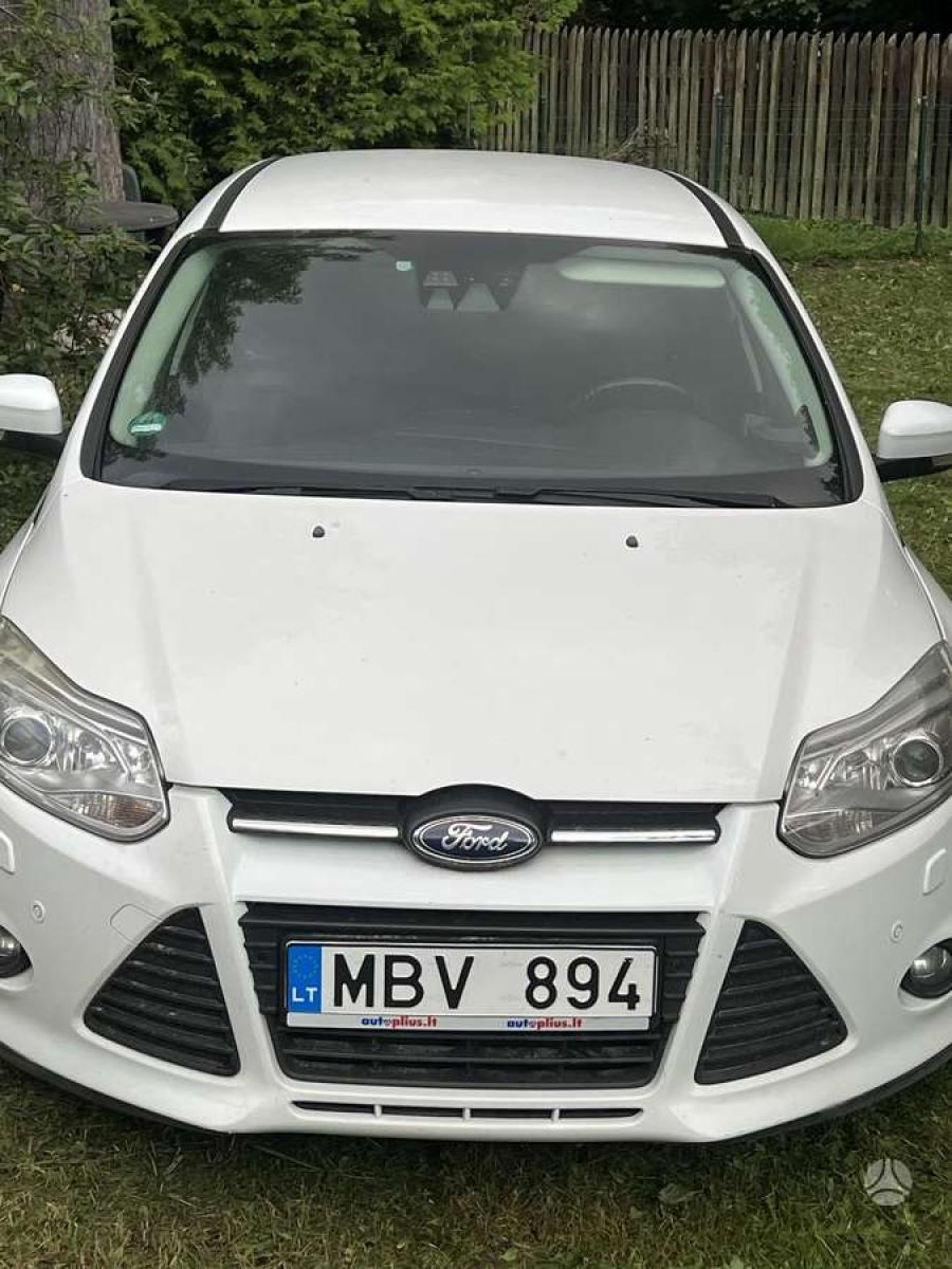 Grey Ford Focus 2013 in Vilnius, with an engine capacity of 2.00 L and mileage of 277 thousand km for 2200 €, photo 1 on AUTOMOTO.COM.LV