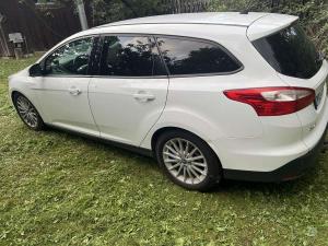 Grey Ford Focus 2013 in Vilnius, with an engine capacity of 2.00 L and mileage of 277 thousand km for 2200 €, photo 4 on AUTOMOTO.COM.LV
