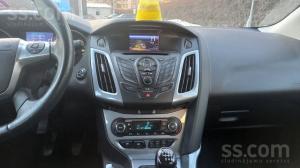 Pelēks Ford Focus 2013 Rīga, ar dzinēja tilpumu 1.60 L un nobraukumu 280 tūkst. km par 3100 €, foto 10 vietnē AUTOMOTO.COM.LV