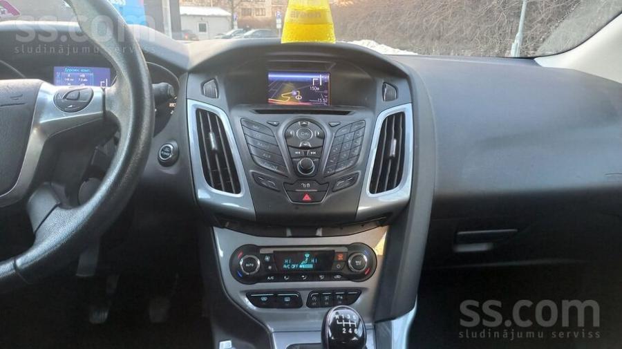 Pelēks Ford Focus 2013 Rīga, ar dzinēja tilpumu 1.60 L un nobraukumu 280 tūkst. km par 3100 €, foto 10 vietnē AUTOMOTO.COM.LV