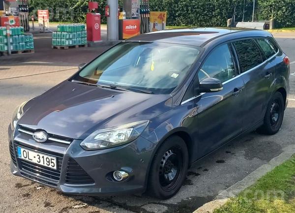 Grey Ford Focus 2013 in Riga, with an engine capacity of 1.60 L and mileage of 280 thousand km for 3200 €, photo 5 on AUTOMOTO.COM.LV