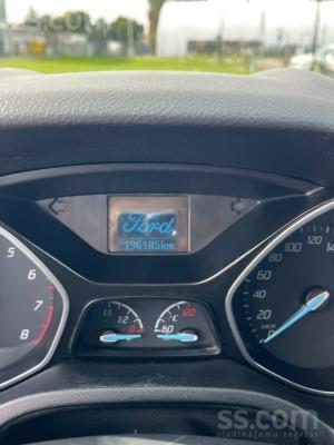 Pelēks Ford Focus 2013 Liepāja, ar dzinēja tilpumu 1.60 L un nobraukumu 196 tūkst. km par 4500 €, foto 12 vietnē AUTOMOTO.COM.LV
