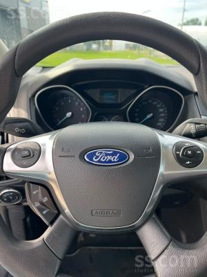 Pelēks Ford Focus 2013 Liepāja, ar dzinēja tilpumu 1.60 L un nobraukumu 196 tūkst. km par 4500 €, foto 15 vietnē AUTOMOTO.COM.LV