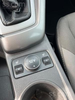 Pelēks Ford Focus 2013 Liepāja, ar dzinēja tilpumu 1.60 L un nobraukumu 196 tūkst. km par 4500 €, foto 19 vietnē AUTOMOTO.COM.LV