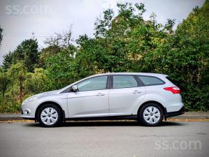Pelēks Ford Focus 2013 Rīga, ar dzinēja tilpumu 1.60 L un nobraukumu 196 tūkst. km par 3290 €, foto 3 vietnē AUTOMOTO.COM.LV