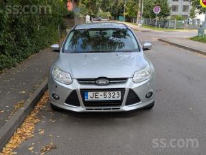 Pelēks Ford Focus 2013 Rīga, ar dzinēja tilpumu 1.60 L un nobraukumu 196 tūkst. km par 3290 €, foto 5 vietnē AUTOMOTO.COM.LV