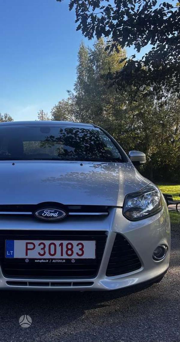 Pelēks Ford Focus 2013 Utena, ar dzinēja tilpumu 1.00 L un nobraukumu 247 tūkst. km par 2650 €, foto 9 vietnē AUTOMOTO.COM.LV
